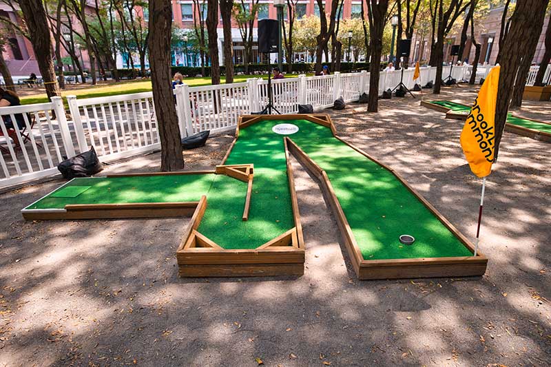 Custom 7-Hole Mini Golf Course at Brookfield Commons NYC with Wow Mini ...
