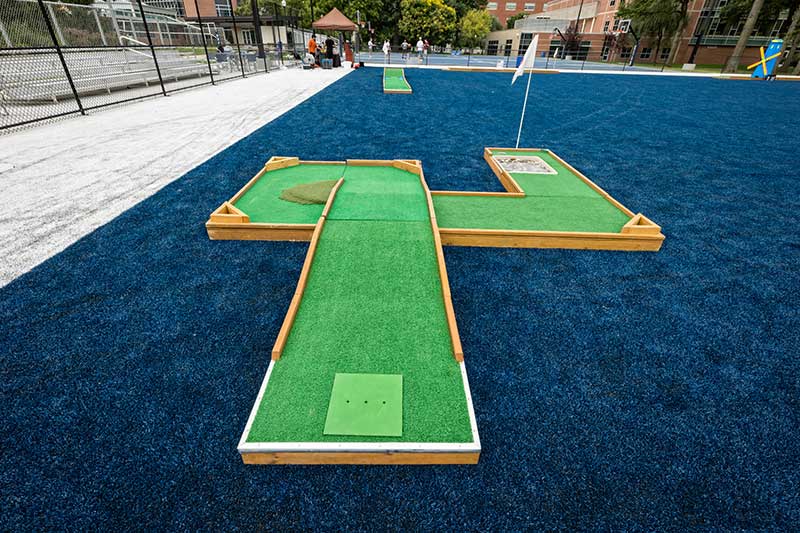 Rent Portable Mini Golf Courses Customized for Your New Jersey Event